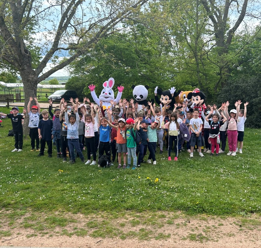 Des Enfants Des coles Sainte Philom ne Et Notre Dame R coltent 318 des-enfants-des-coles-sainte-philom-ne-et-notre-dame-r-coltent-318