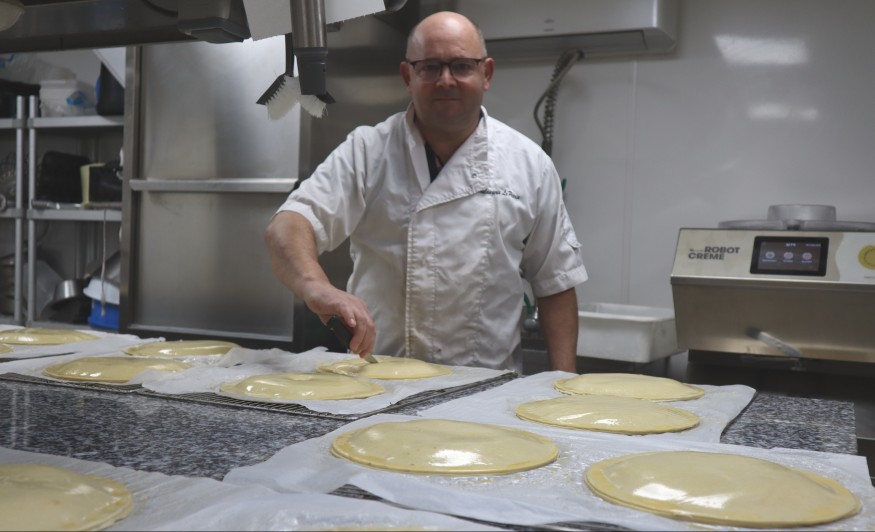 Une boulangerie montluçonnaise fait gagner une voiture avec ses ...
